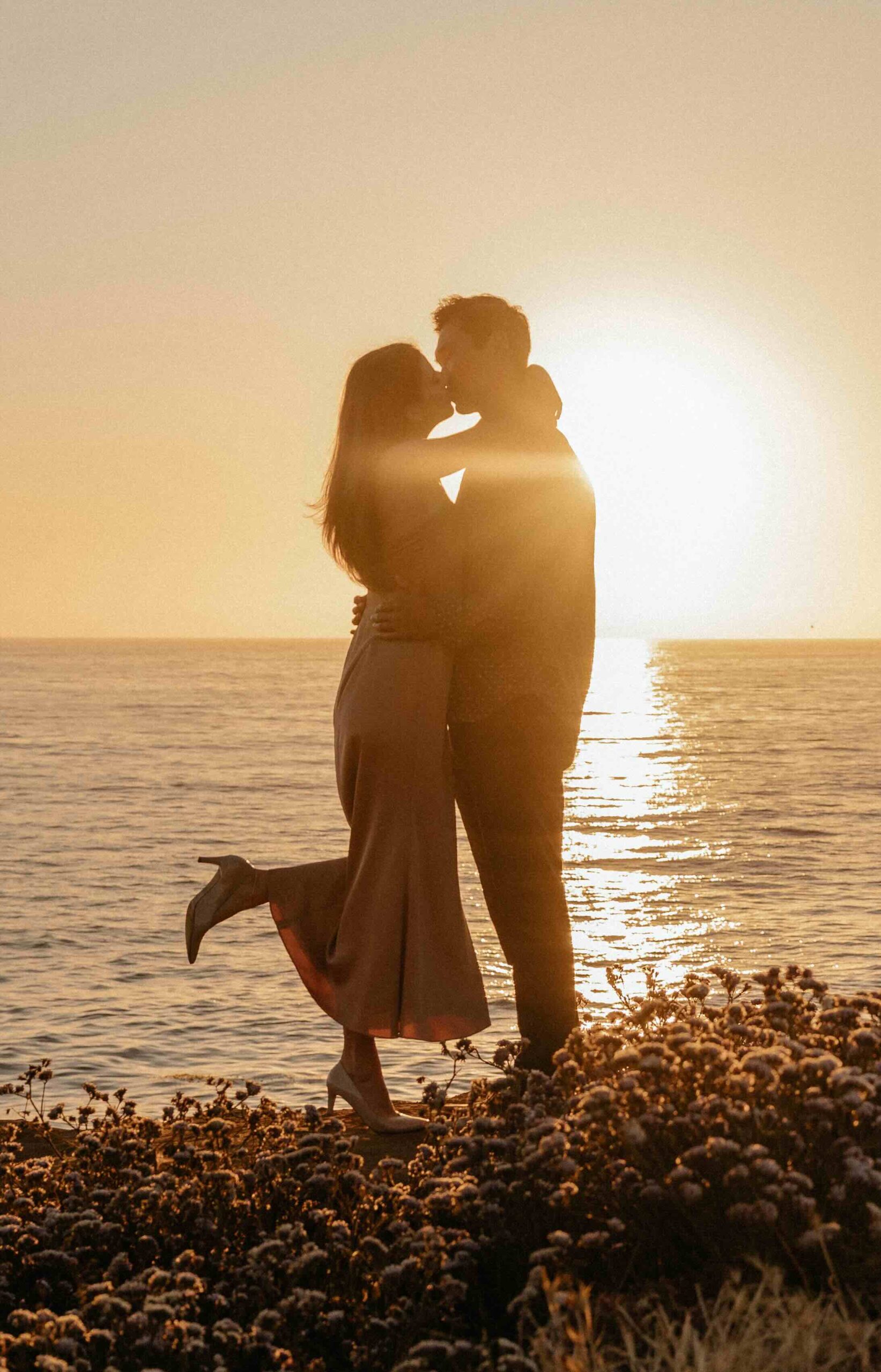 Sunset Cliffs Wedding Guide - sammiephoto.com